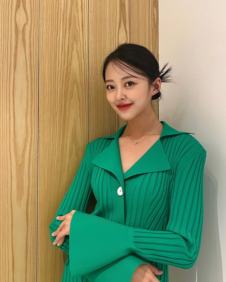 Picture of Yoon-Hye Jung