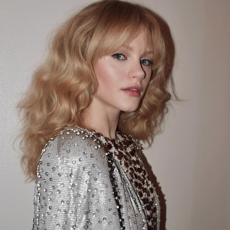 Emma Laird image