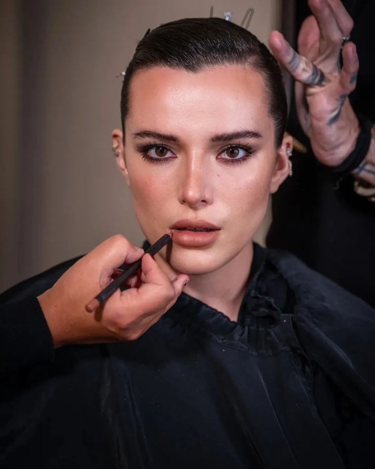 Bella Thorne picture