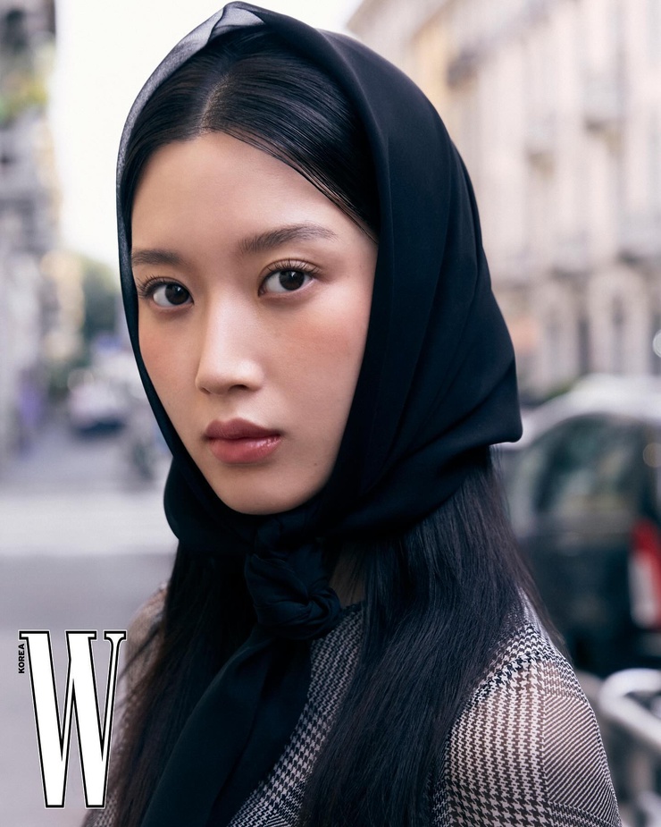 Picture of Ga-young Moon