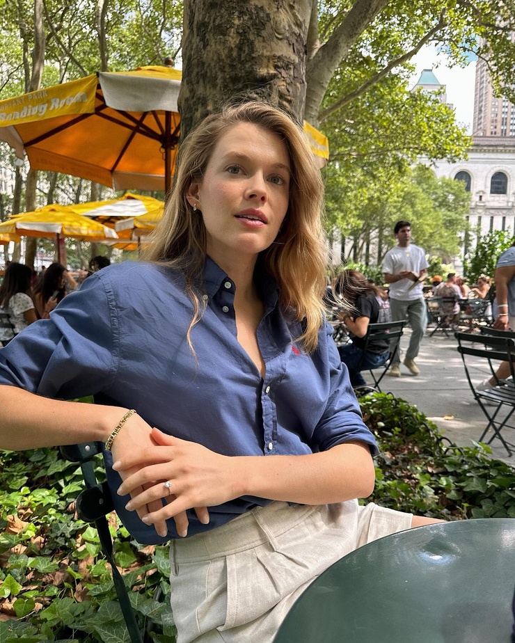 Image of Victoria Lee