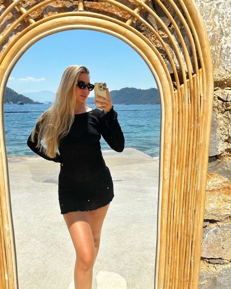 Picture of Donika Nika