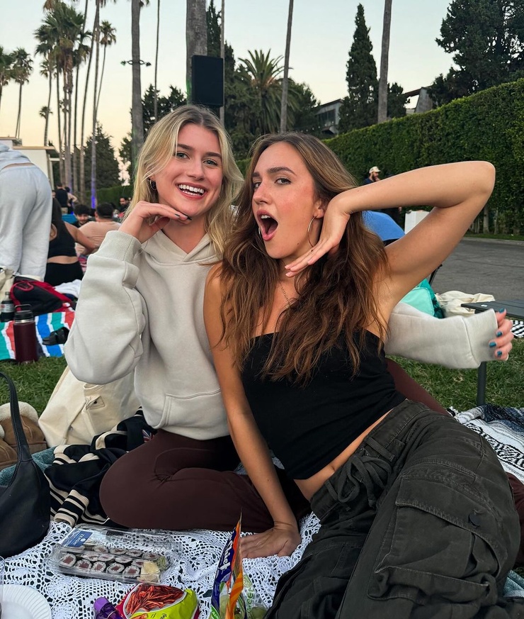 Pilot Paisley-Rose image