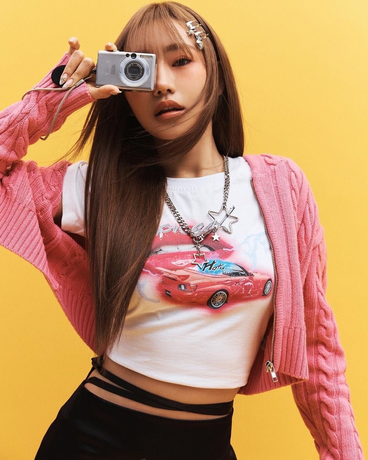 Picture of Julie Han