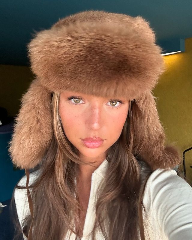 Picture of Eva Queen