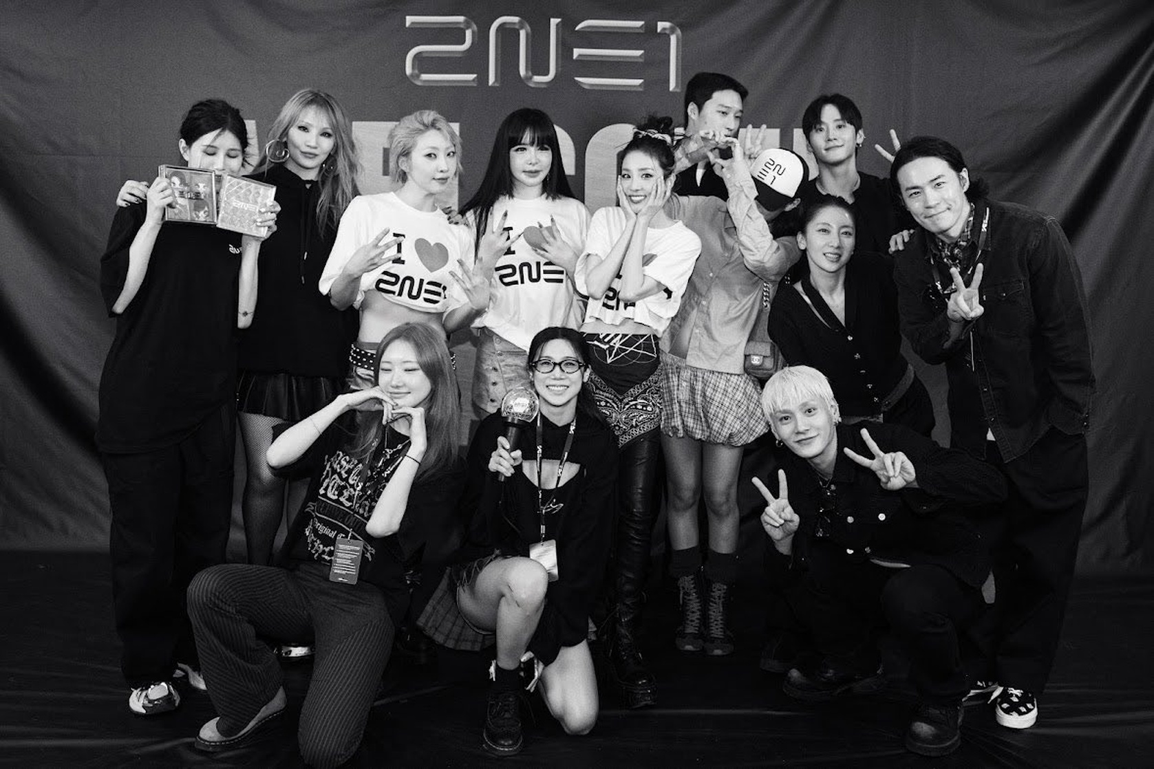 2NE1 image