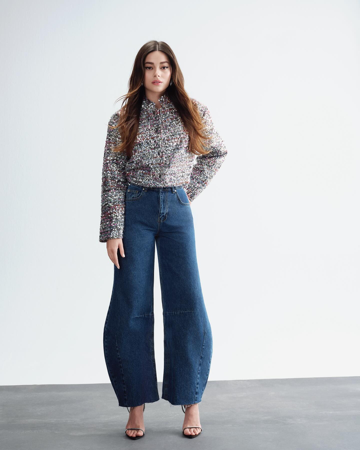 Simay Barlas picture