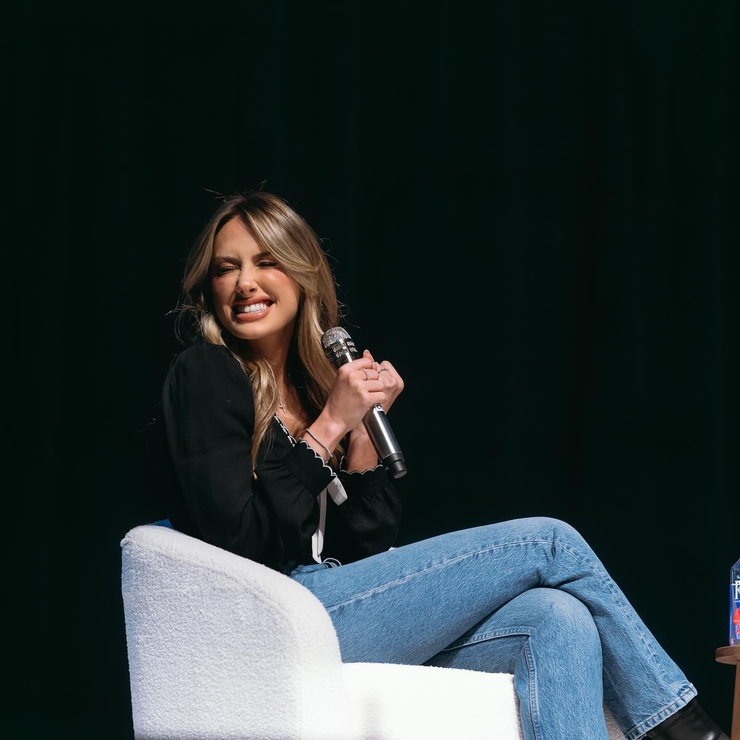 Picture of Angela Halili