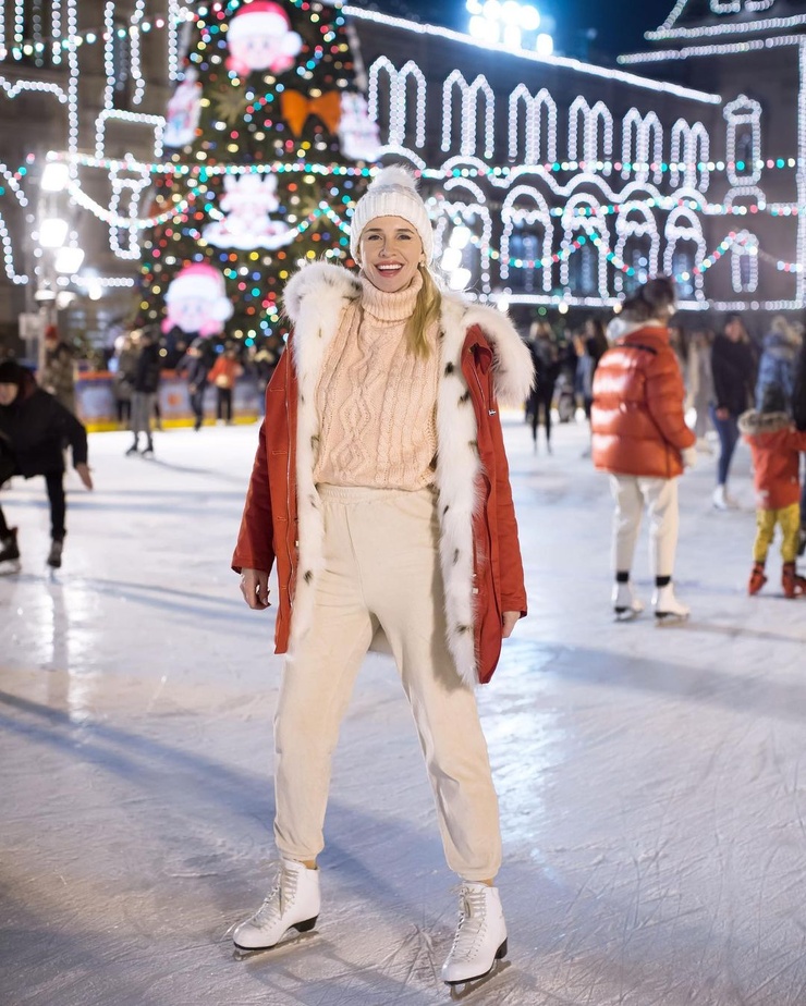 Jenia Tanaeva pictures and photos