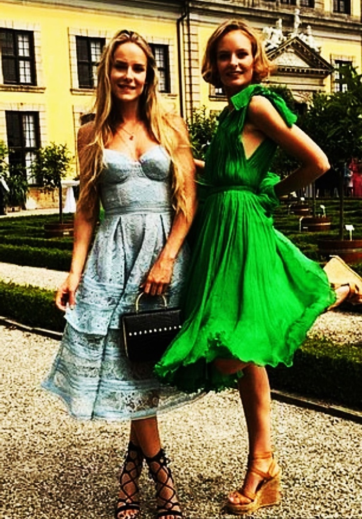 Hum Fleming - Chloe Fleming