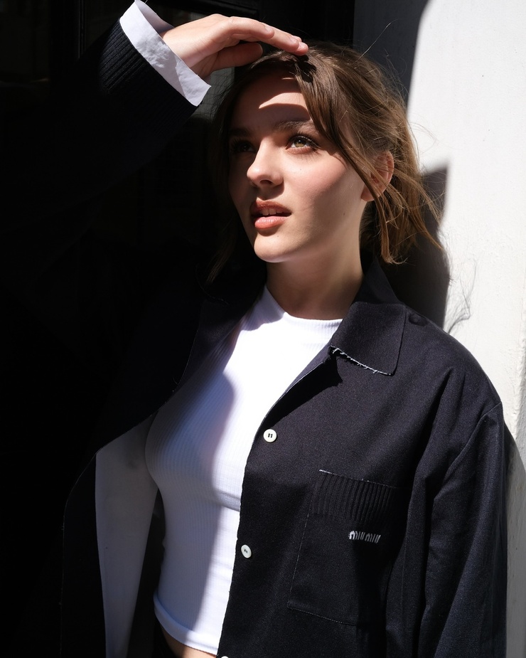 Maisy Stella picture