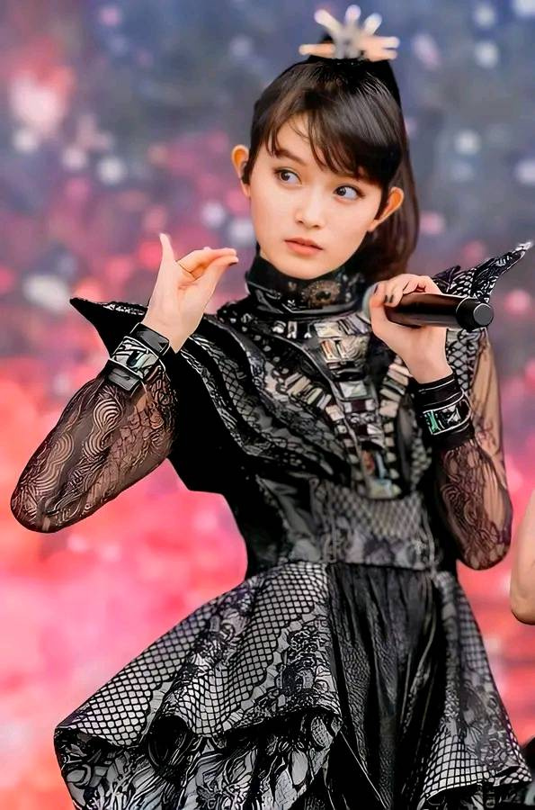 Picture of Suzuka Nakamoto