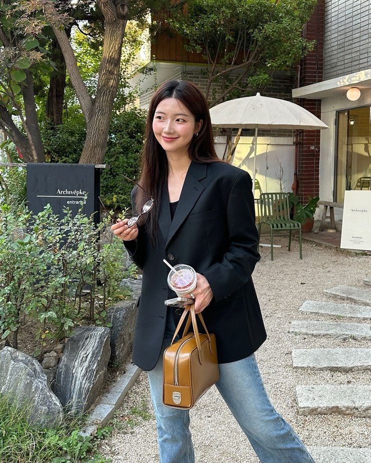 Picture of Ha Jin Park