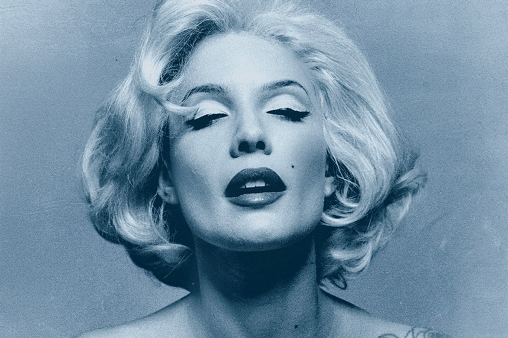 Image of Halsey