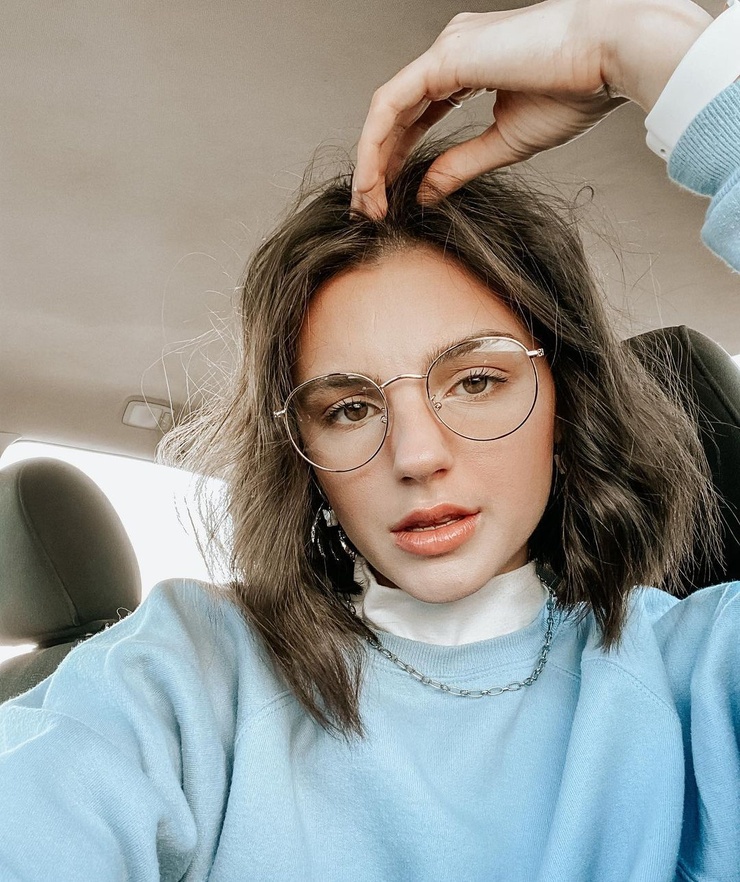 via Instagram (@savannahraedemers)