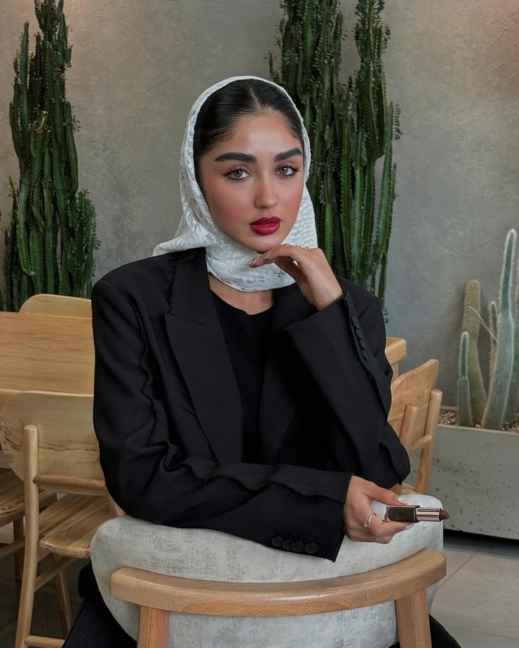 Picture of Mojdeh Shahbazi