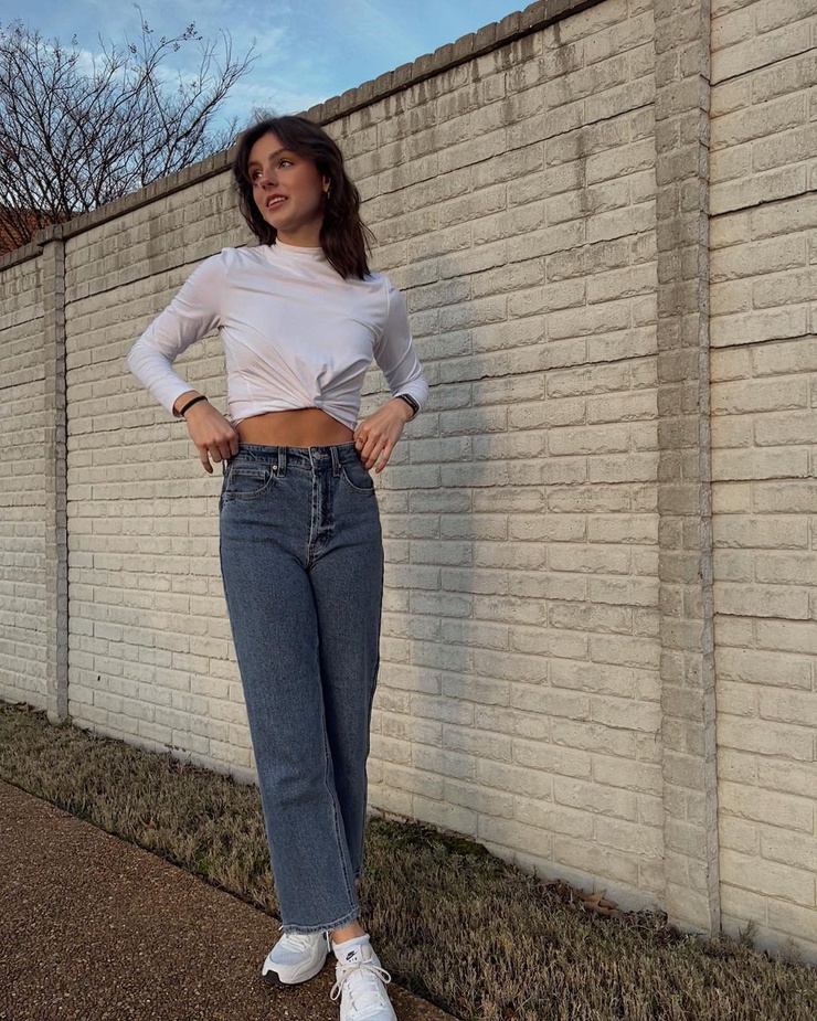 via Instagram (@savannahraedemers)