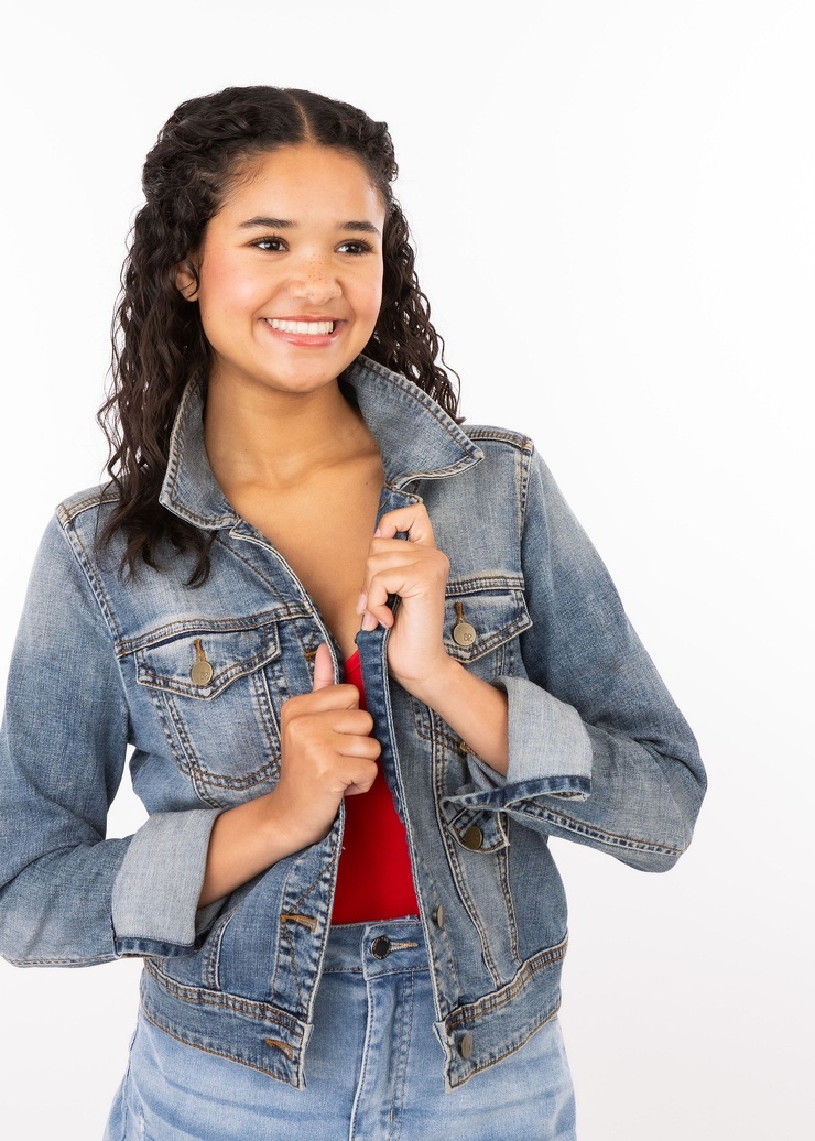 Picture of Maya Drake