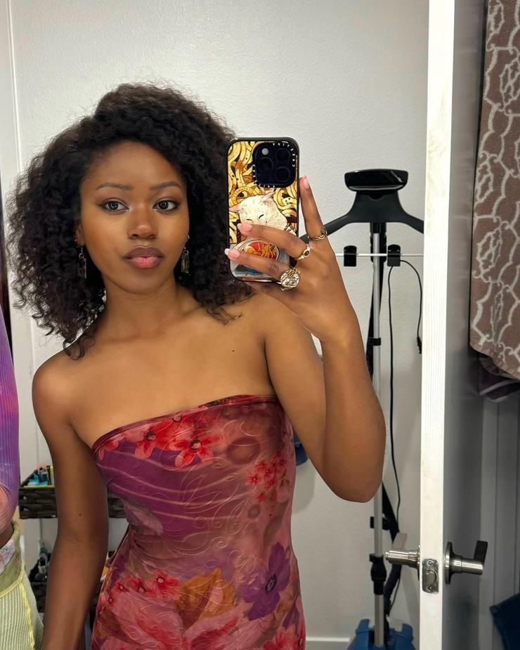 Picture of Riele Downs