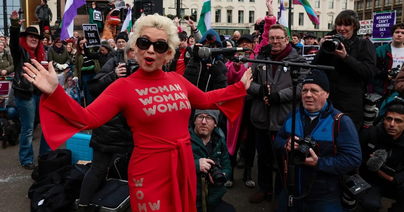 Posie Parker picture