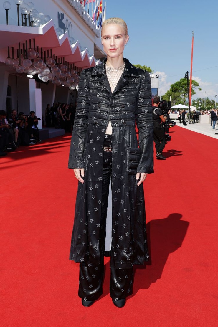 Picture of Amanda Collin