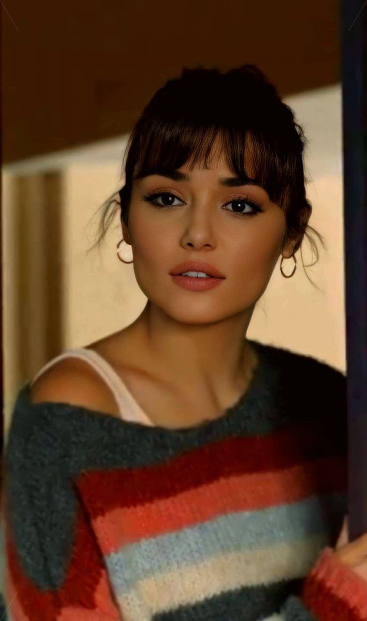 Picture of Hande Erçel