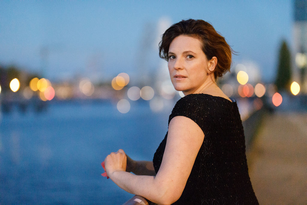 Anne Weinknecht image