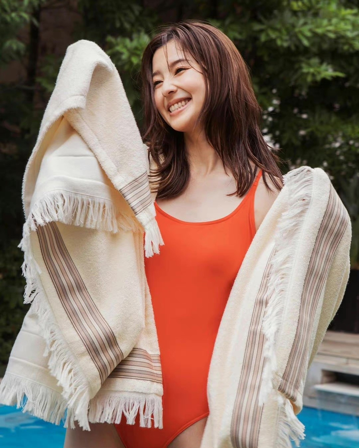 Picture of Aya Asahina