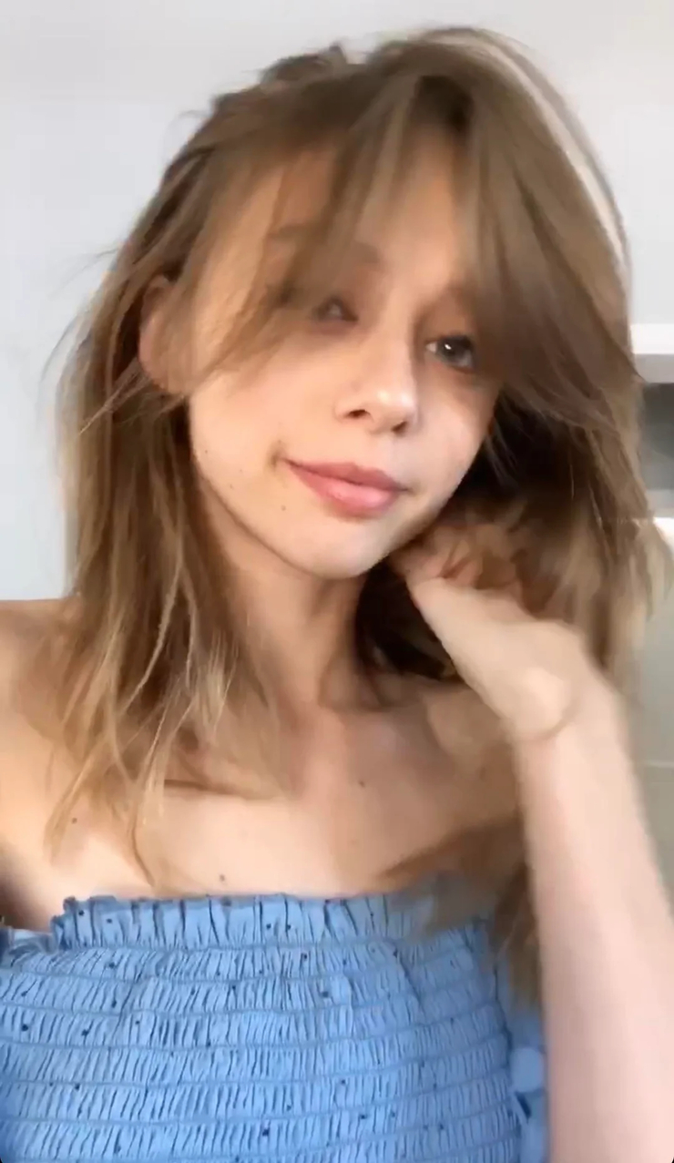 Picture of Anna Lore