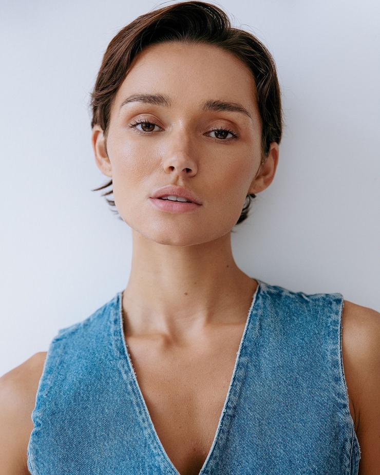 Picture of MIA BROWN model