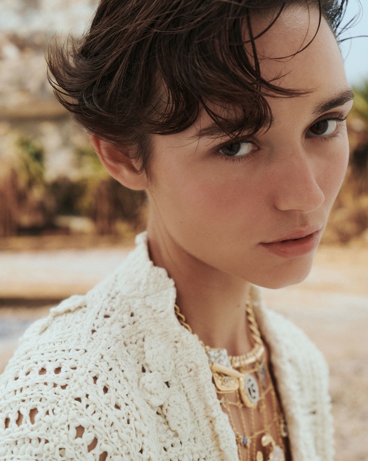 MIA BROWN model picture