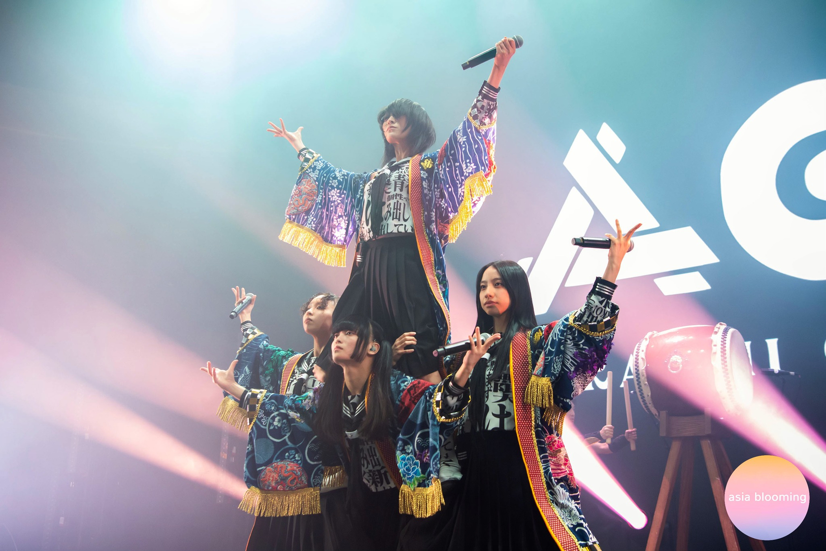 Atarashii Gakko! picture