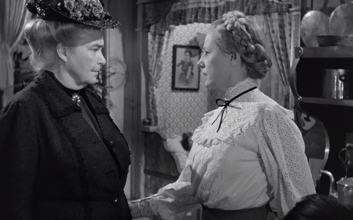 Hope Landin and Irene Dunne