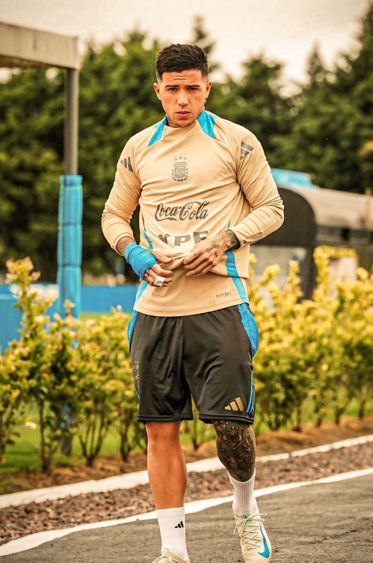 Image of Enzo Fernández