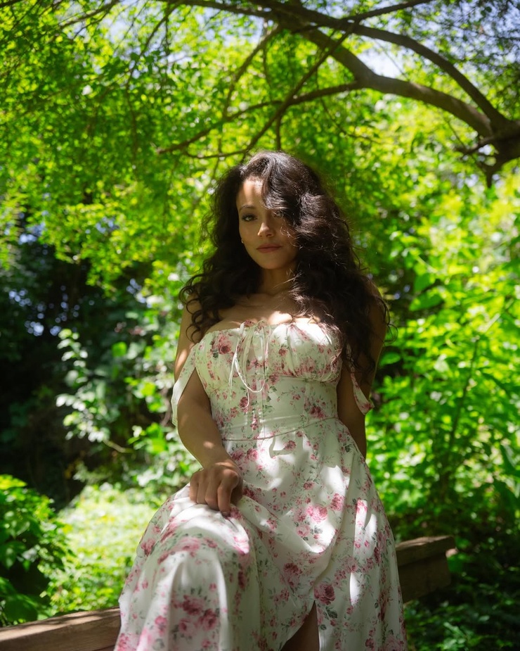 Gabrielle Walsh image