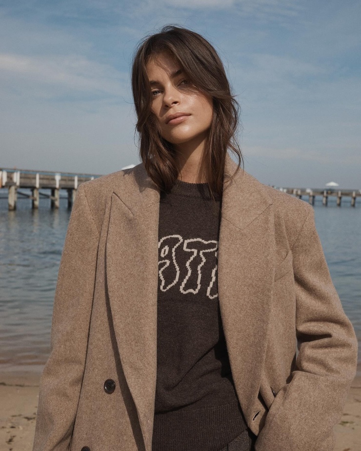 Picture of Kate Nicholls (Model)