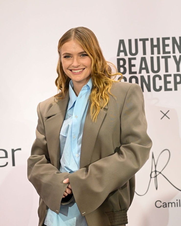 Camille Razat picture