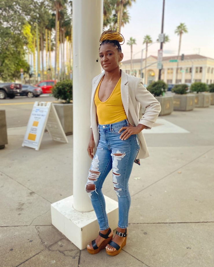 Angela Hill picture