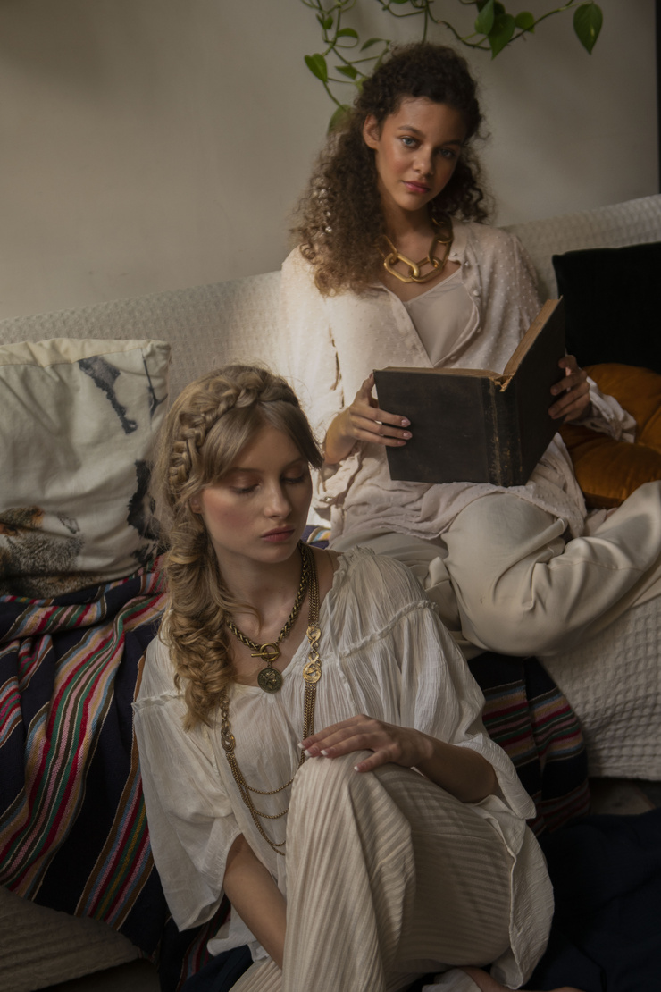 OLA SZKOLDA SEXY HOT PHOTOS - LEGS - NAKED - NUDE