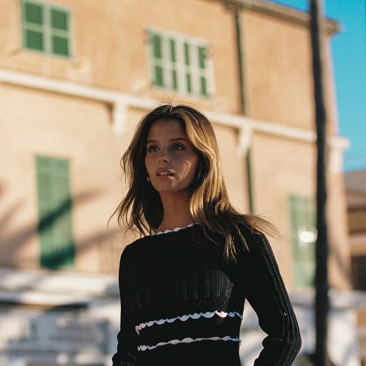 Stephanie Mandich picture