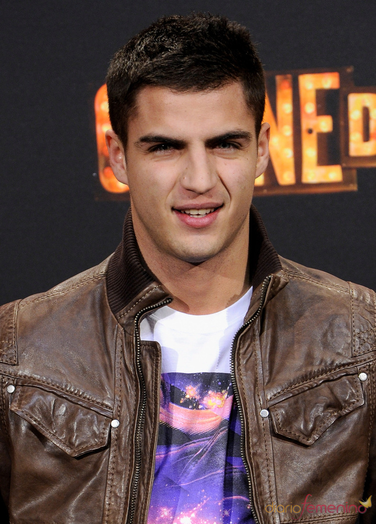 Maxi Iglesias picture