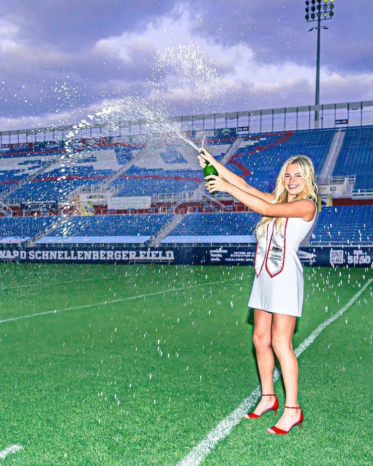 Picture of Kyla Deaver