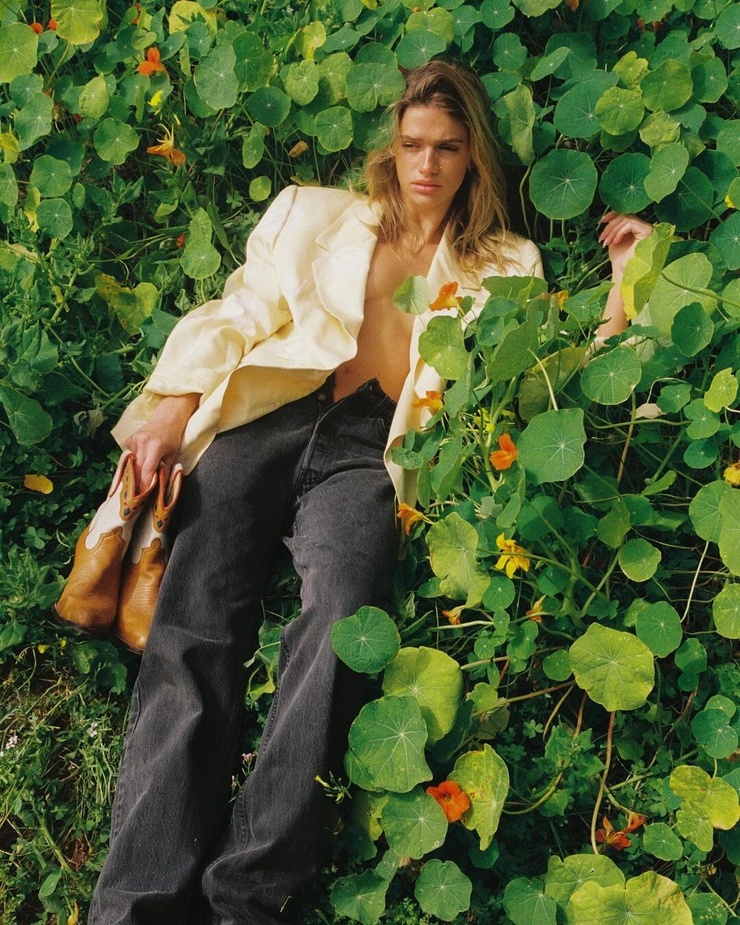 Picture of Sarah Hands