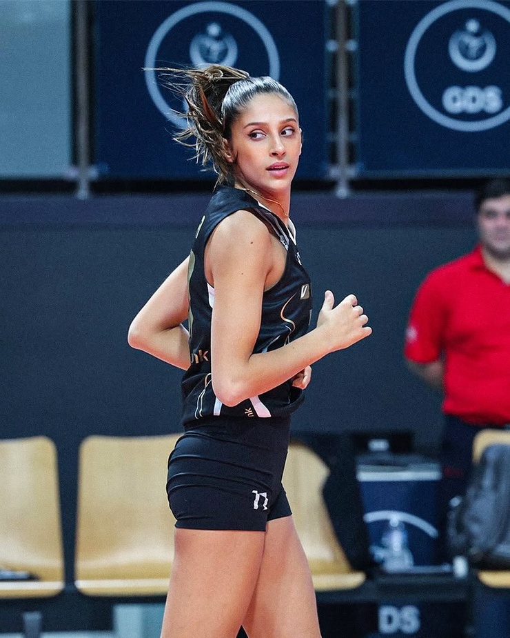 Picture of Derya Cebecioğlu