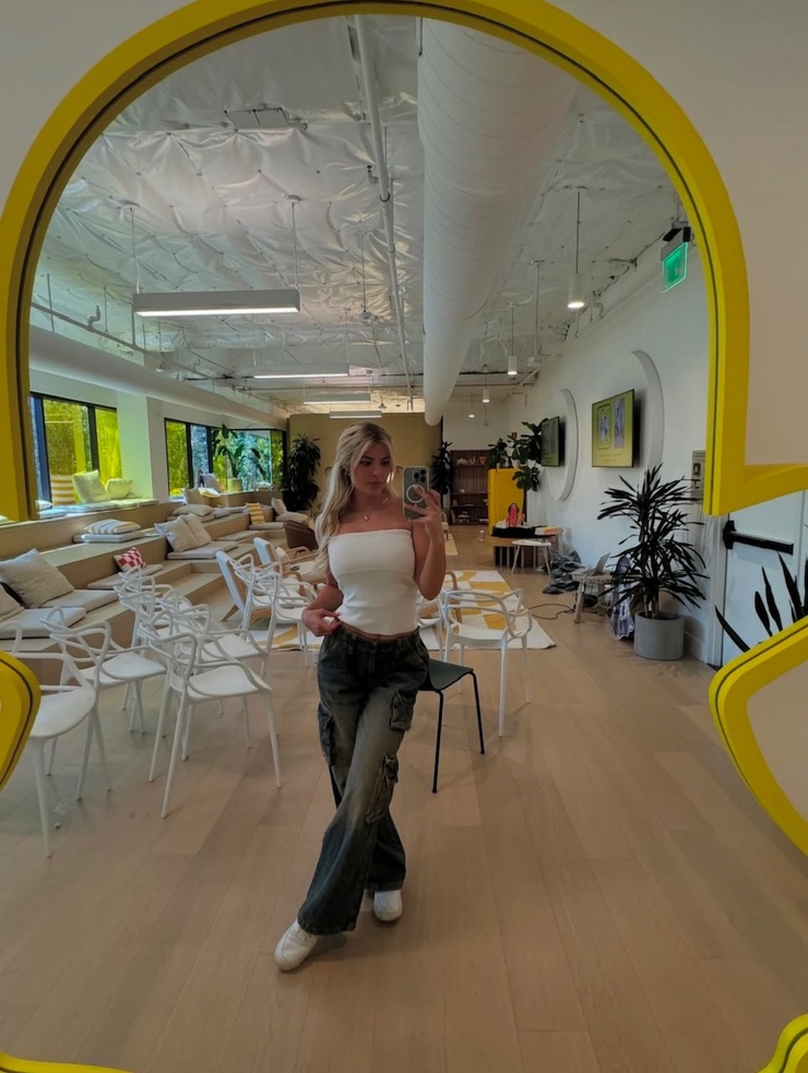 Hannah White (II) image