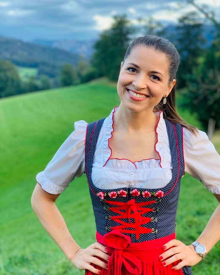 Kristina Inhof picture