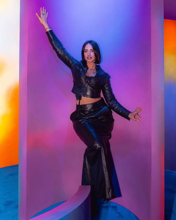 Picture of Yesjulz