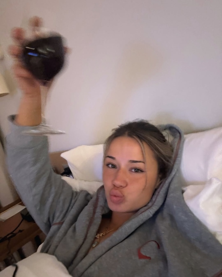 Isabelle Clarke (model) picture