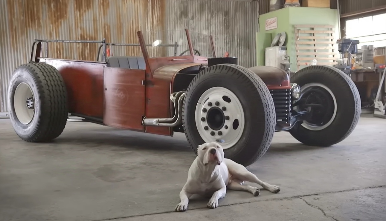 Picture of Full Custom Garage