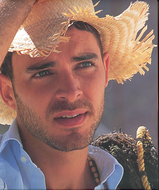 Picture of Manolo Cardona